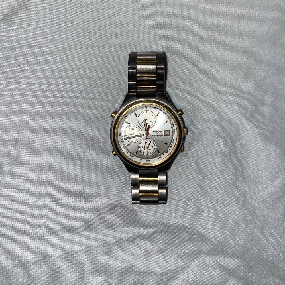 Seiko Titanium Chronograph Watch - Gem